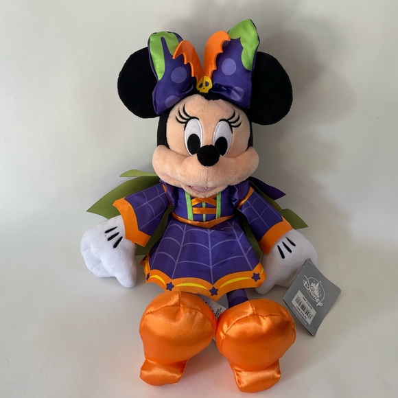 Disney | Toys | Halloween Minnie Mouse Vampire Exclusive Plush | Poshmark